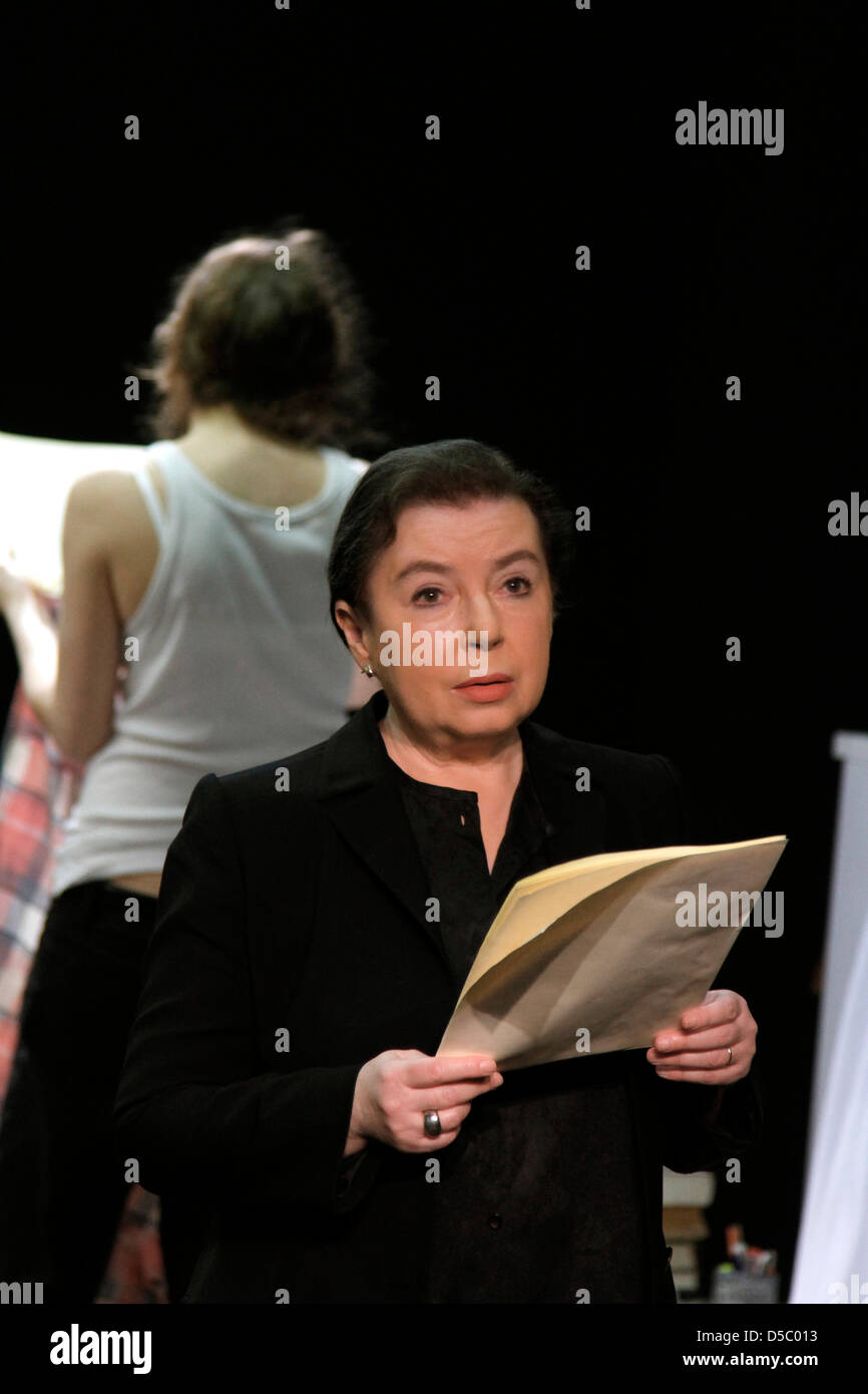 German actresses Maren Eggert (L) and Simone von Zglinicki (R) pictured ...