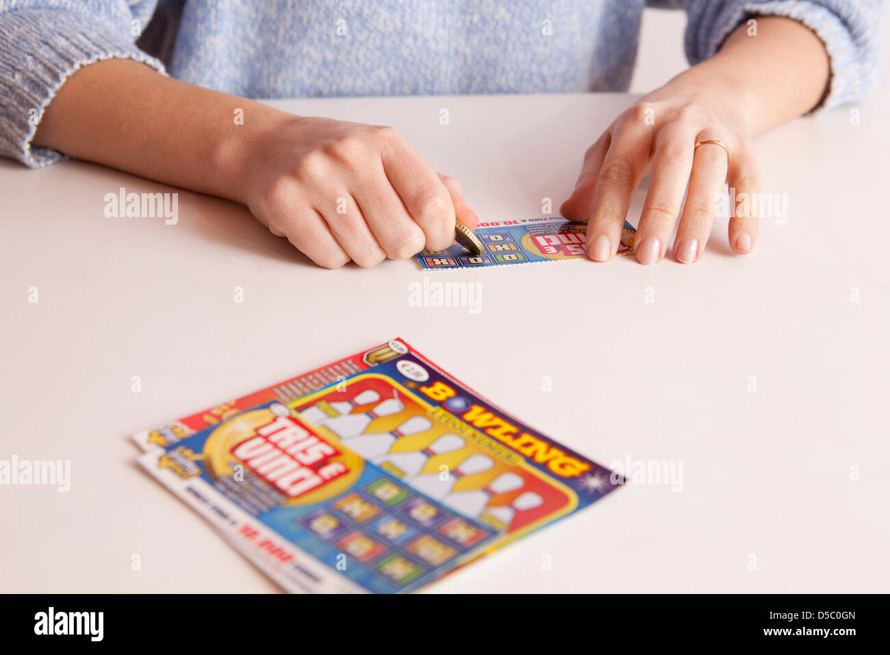Scratchcard hi-res stock photography and images - Alamy