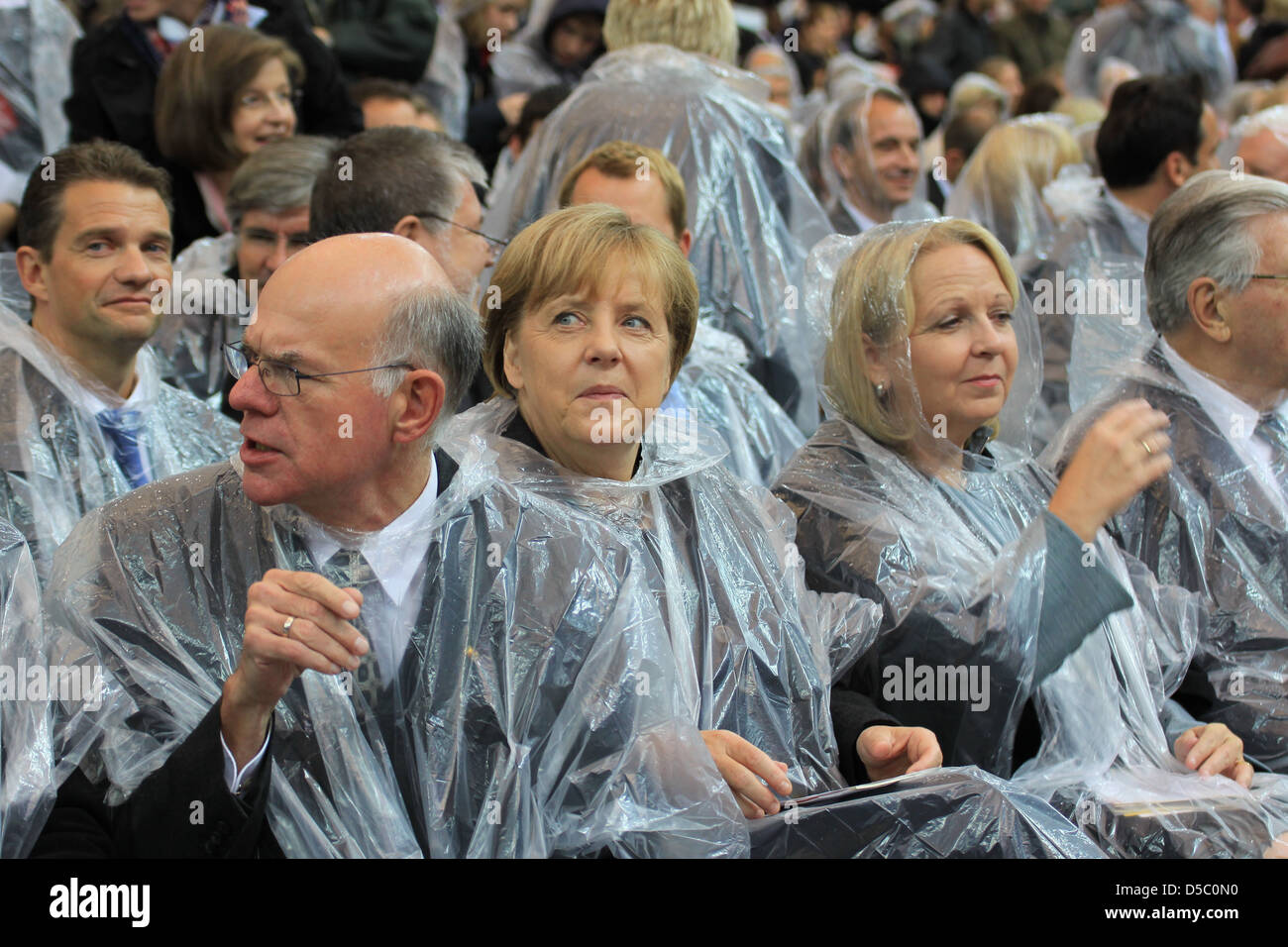 Norbert Lammert Christian Wulff Bettina Wulff Angela Merkel celebrating ...