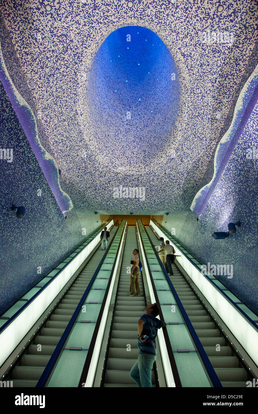 Naples metro hi-res stock photography and images - Alamy