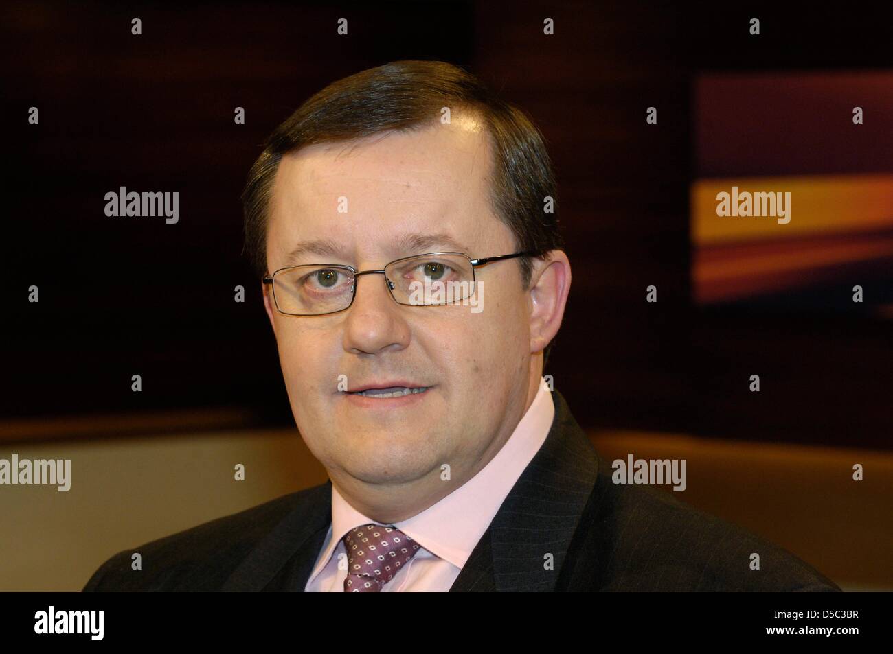 Temporary employment association hi-res stock photography and images ...