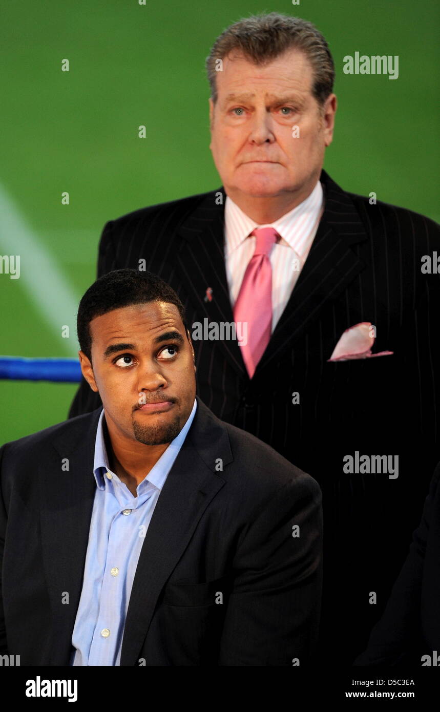 US heavyweight boxer Eddie Chambers (L) and his promoter Dan Goossen (R ...
