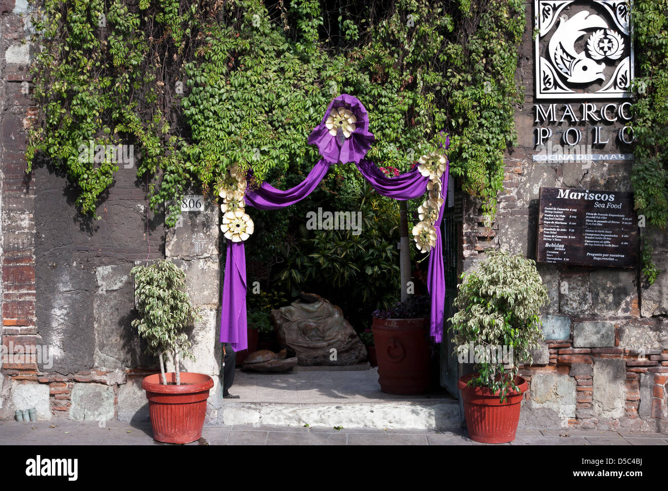 Mourning drapery hi-res stock photography and images - Alamy