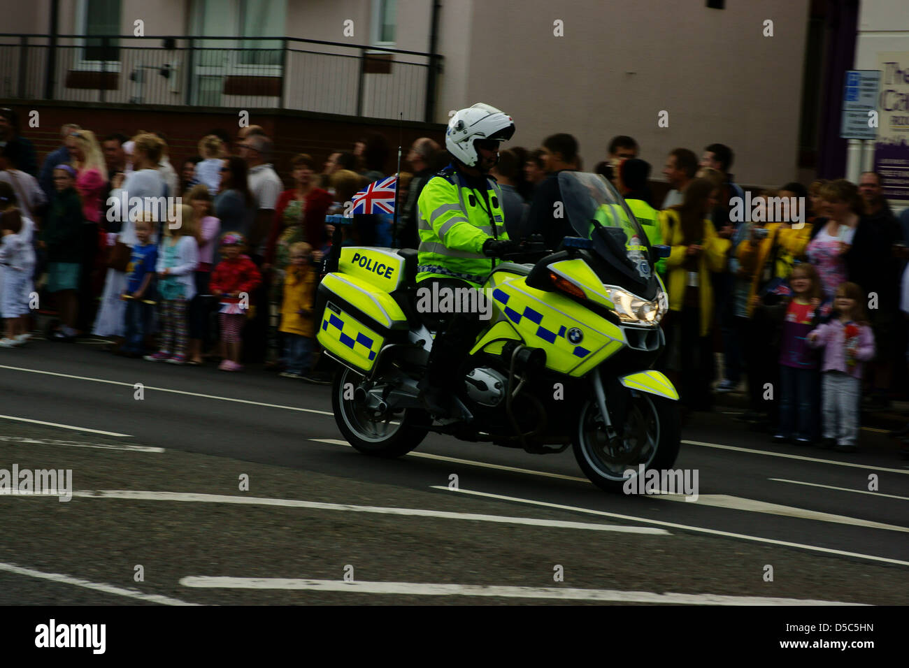 police motorcycle motorbike union jack police crowds Stock Photo - Alamy