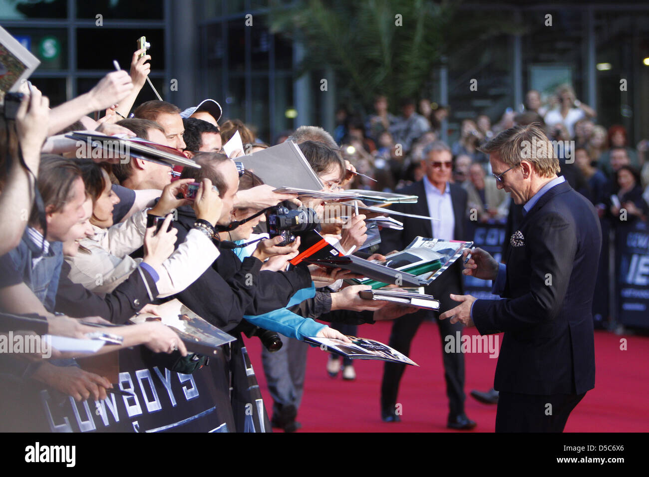 Daniel craig berlin germany hi-res stock photography and images - Alamy