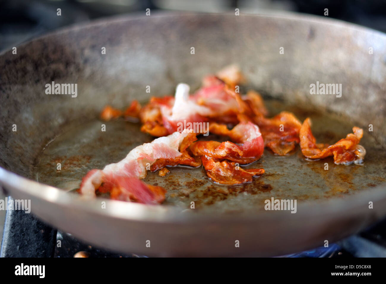 Pancetta hi-res stock photography and images - Alamy