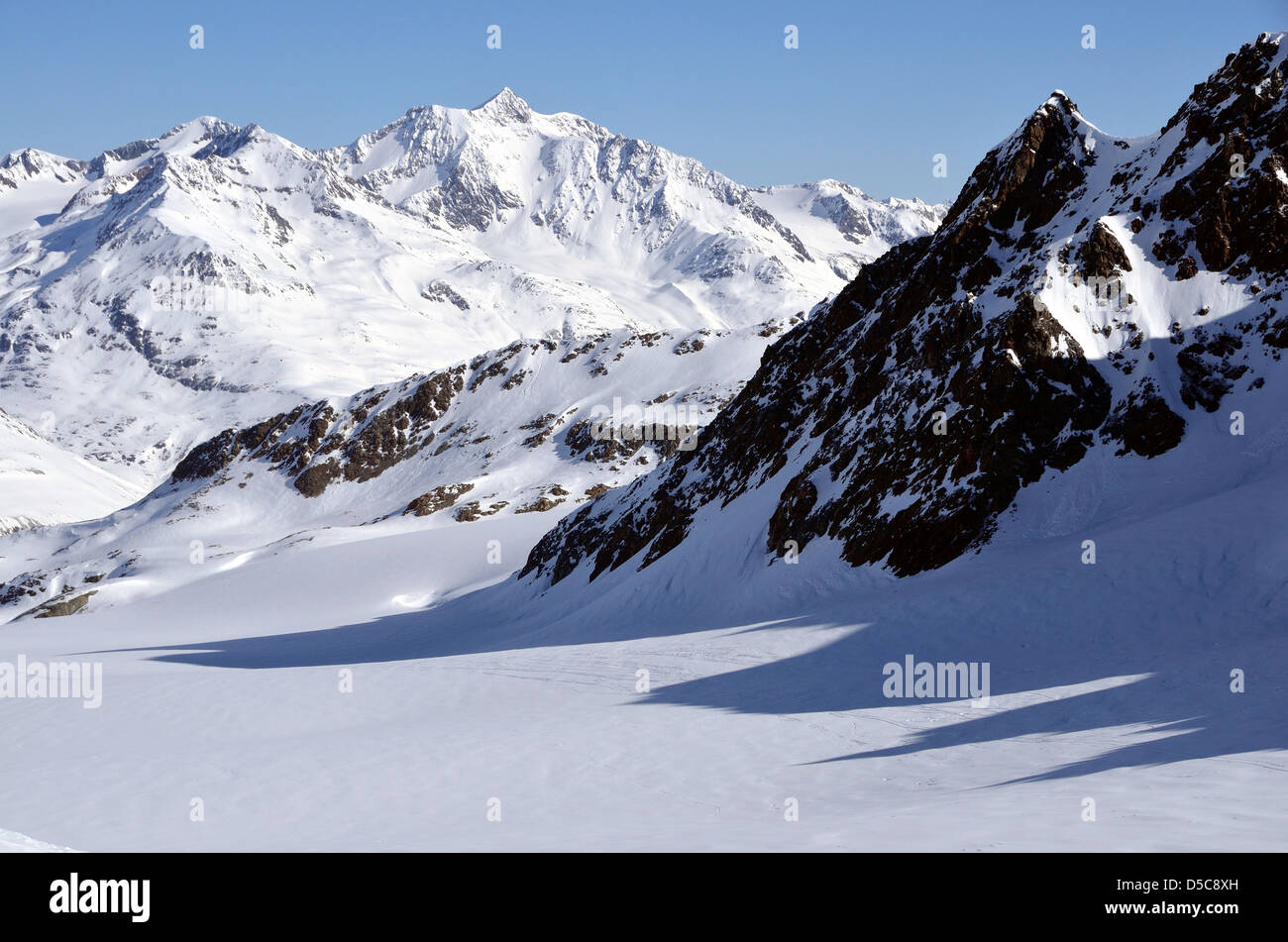 Winter scene in the Alps of Austria Stock Photo - Alamy