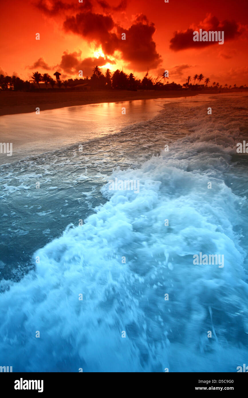 landscape ocean sunrice golden sky Stock Photo - Alamy