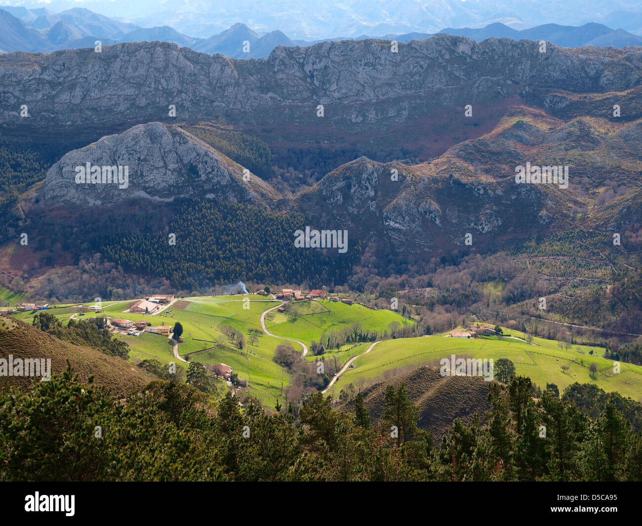 Mountains in asturias hi-res stock photography and images - Alamy