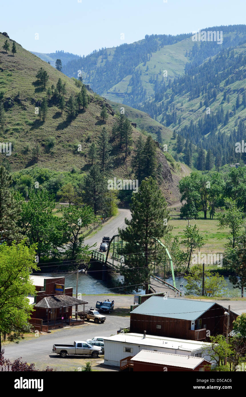 The small town of Troy along the Grande Ronde River in Northeast Oregon ...