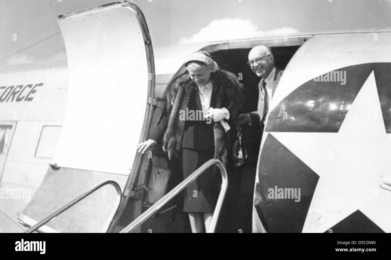 Jacqueline Cochrane was a pioneering aviator who made significant ...
