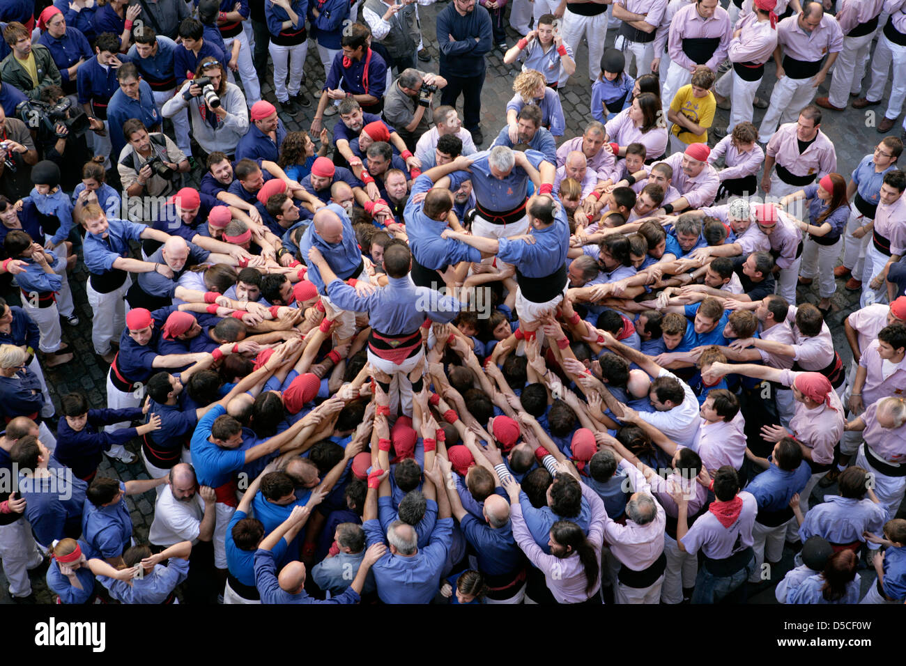 Human castles hi-res stock photography and images - Alamy