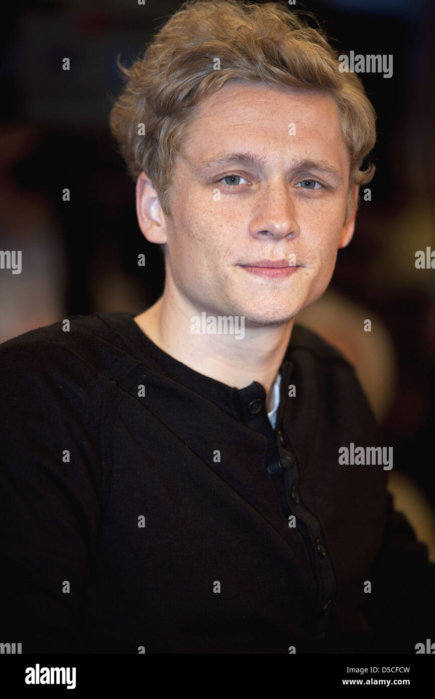 Matthias Schweighoefer on German NDR TV Talkshow "Tietjen und ...