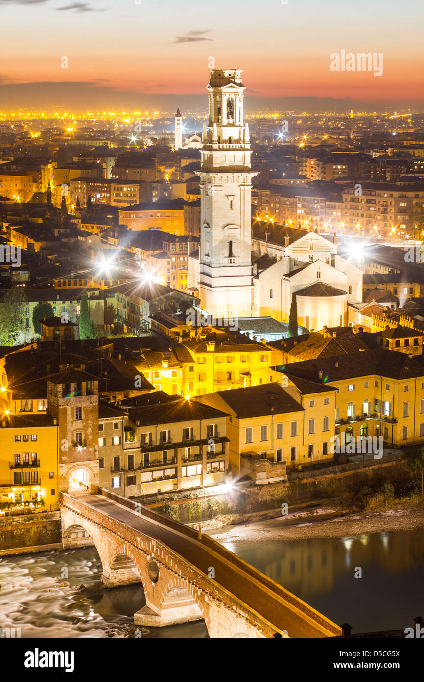 Verona Cathedral (Duomo di Verona), Ponte Pietra and view of the city ...