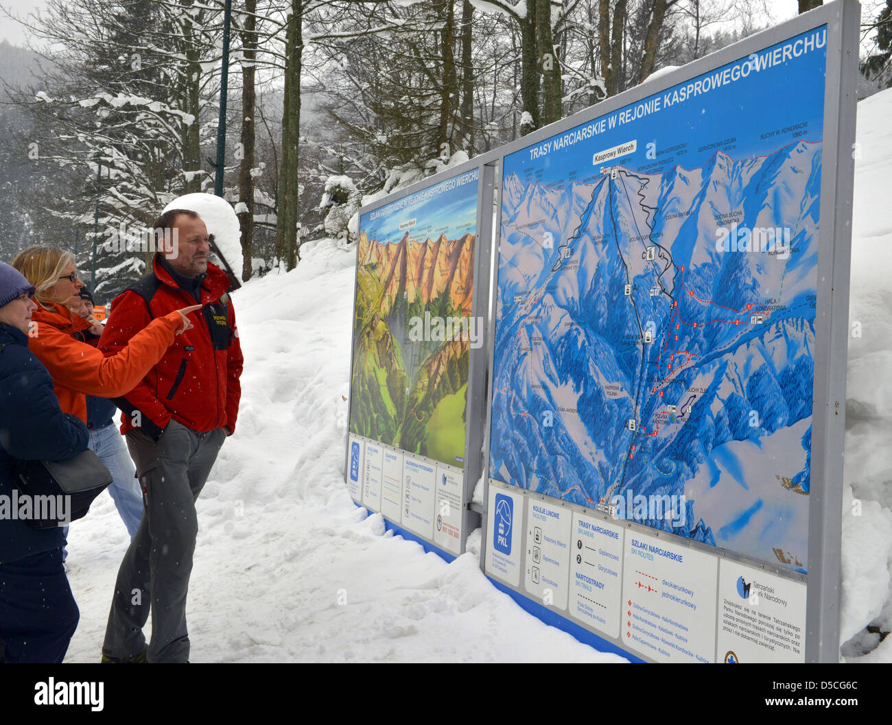 Look at the map hi-res stock photography and images - Alamy