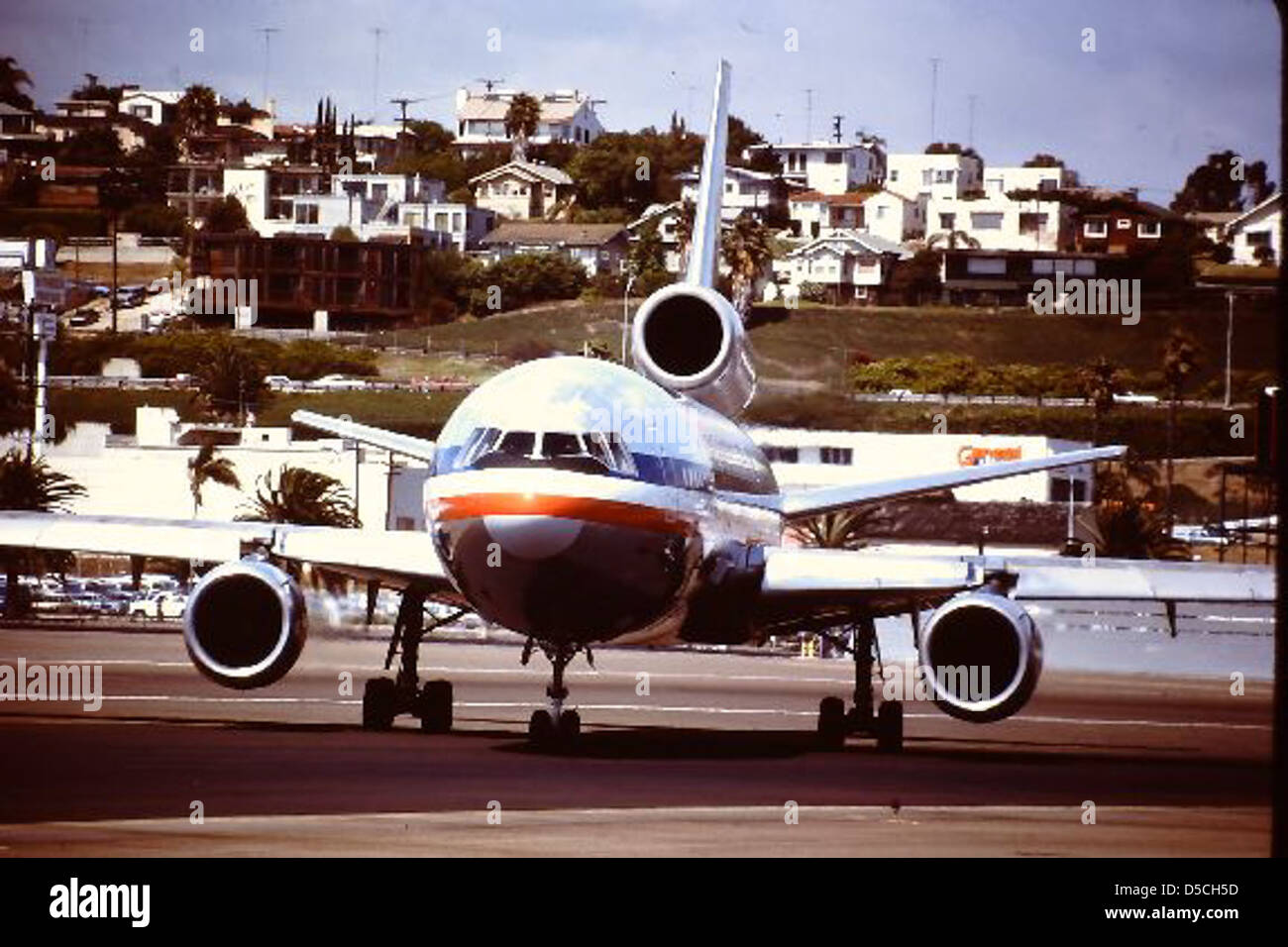 Mcdonnell douglas dc10 hi-res stock photography and images - Alamy