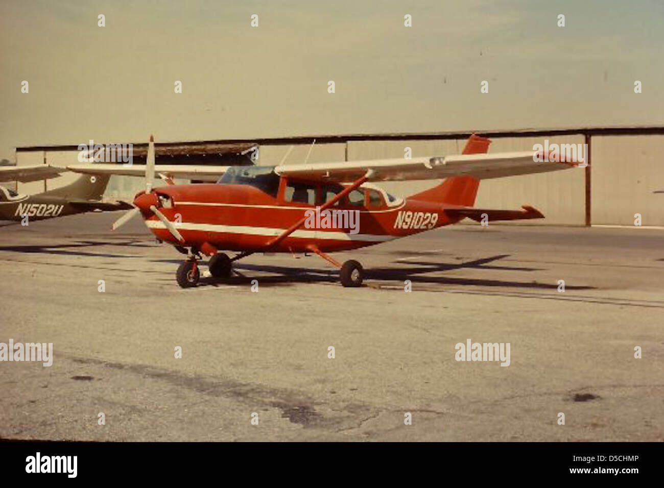 Cessna 207 hi-res stock photography and images - Alamy
