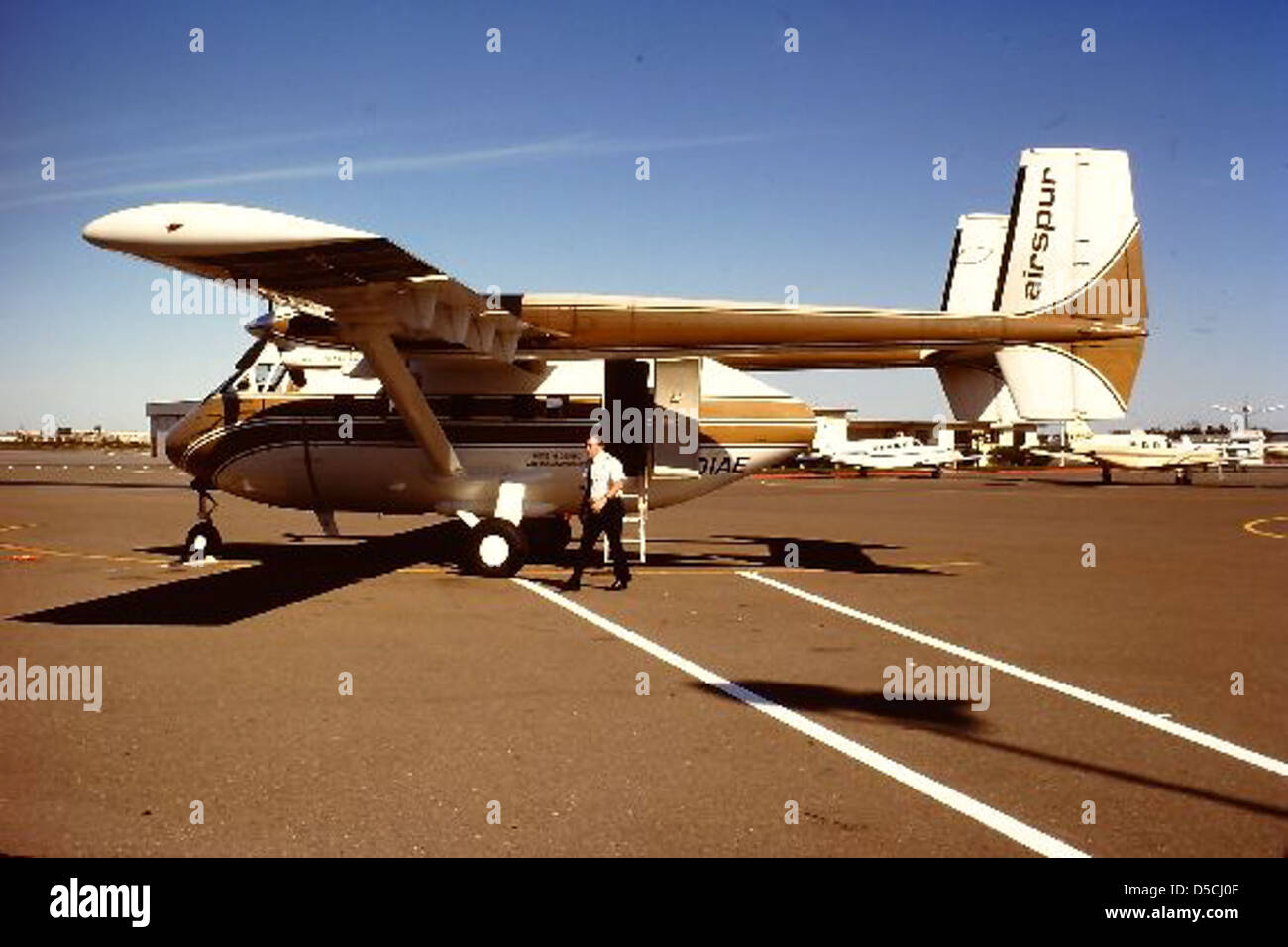 The Israeli Aircraft Industries Arava N801AE is a versatile twin-engine ...