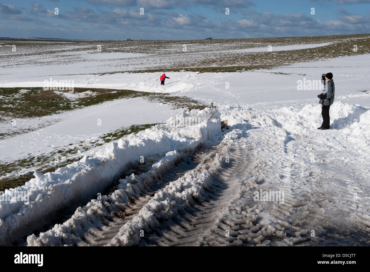 Road blocked snow drift on hi-res stock photography and images - Alamy