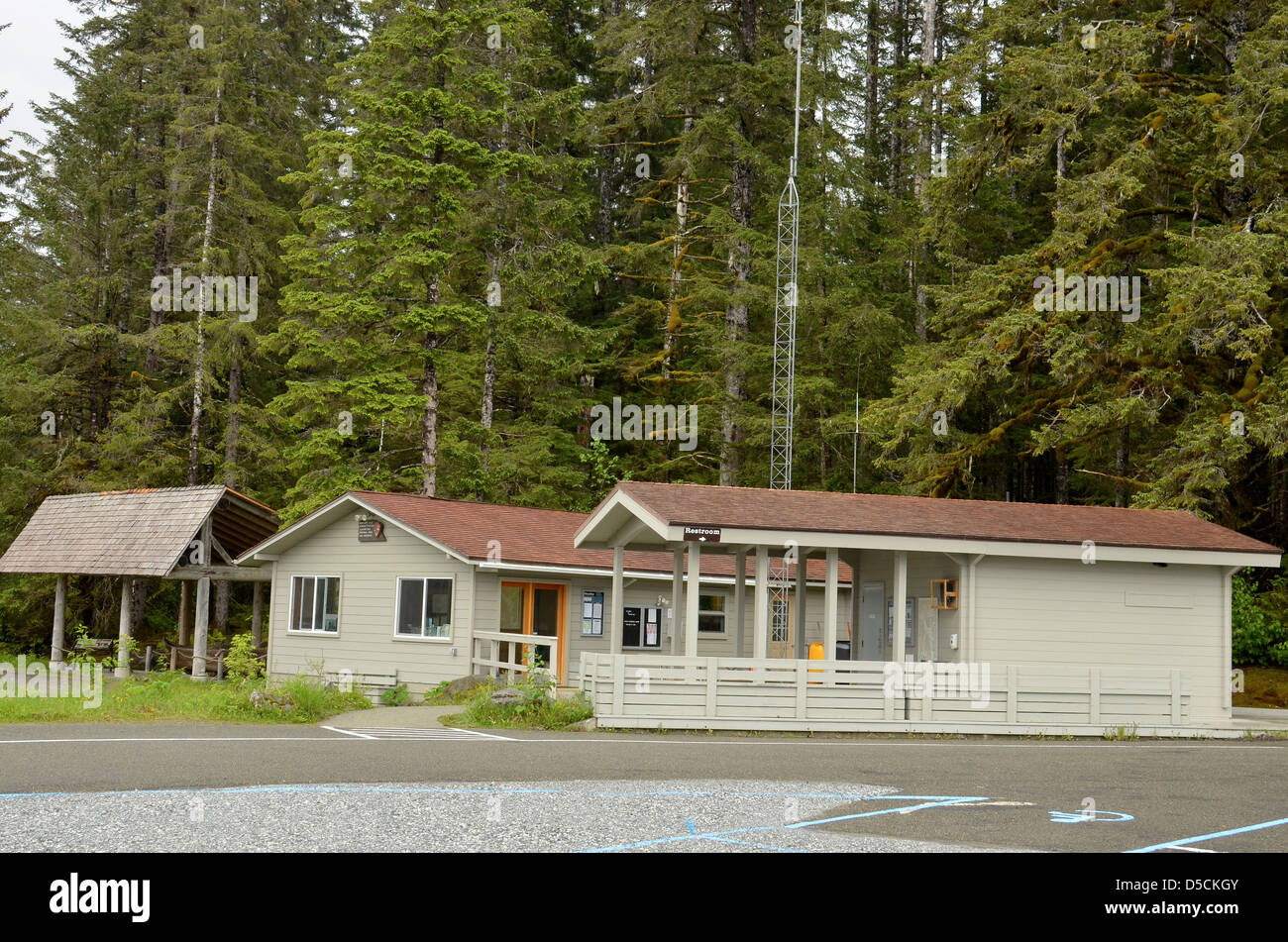 Ranger station at Bartlett Cove, Glacier Bay National Park, Alaska ...