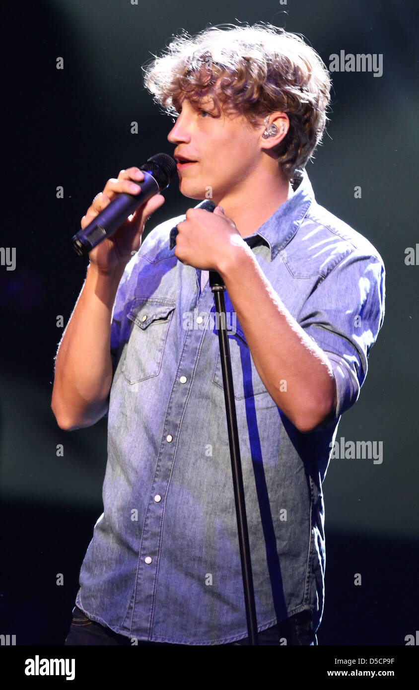 Tim Bendzko at The Dome 59 at Forum Theater am Schlosspark - Show ...