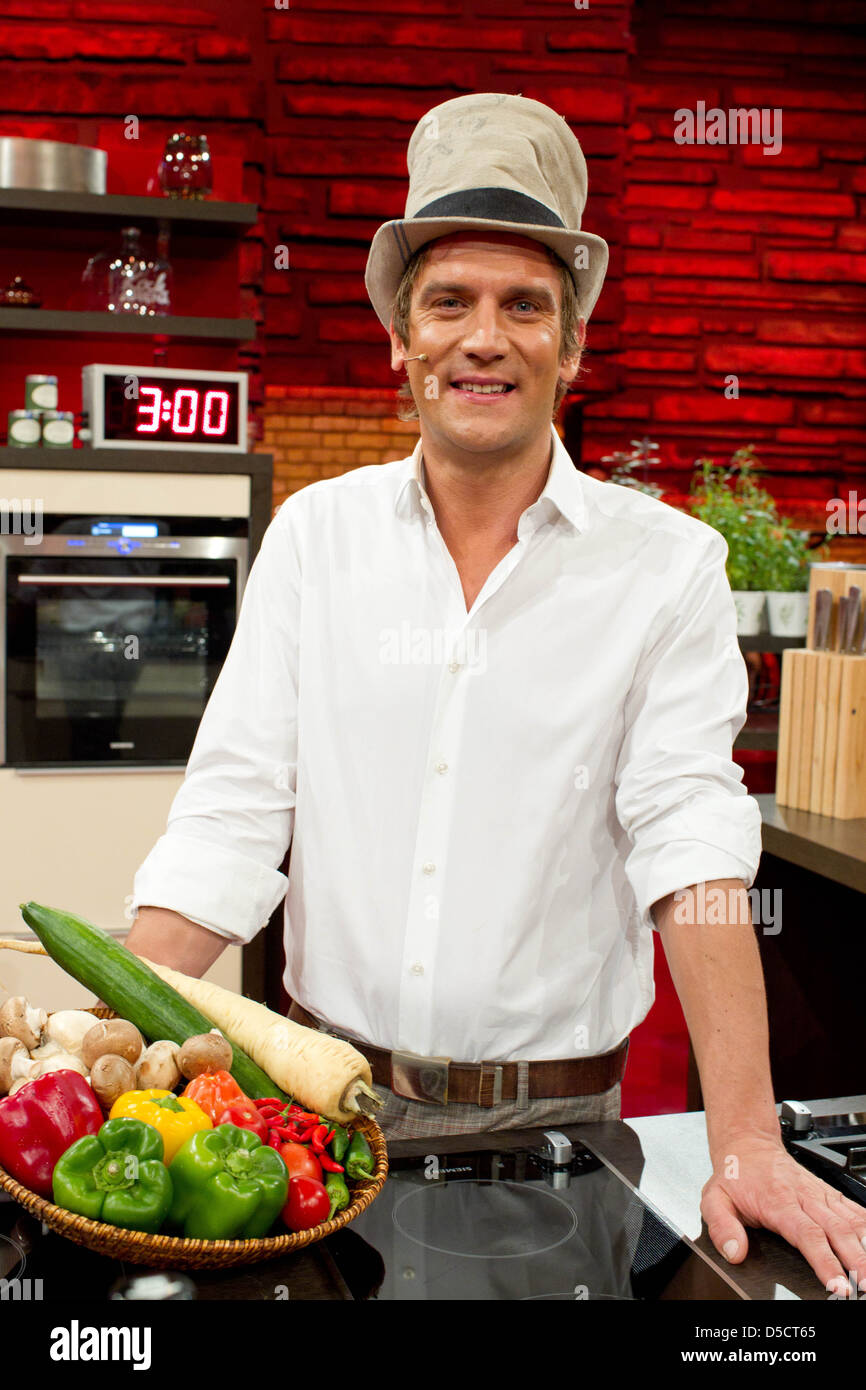 Peer Kusmagk on set of german TV show 'Promi Kocharena' (celebrity ...