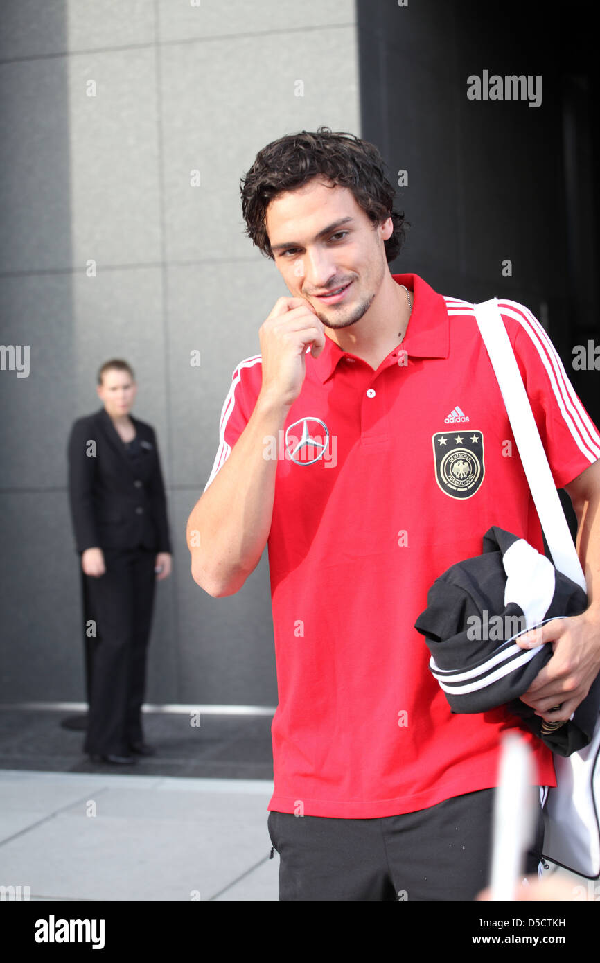 Mats Hummels of the German football team outside Hyatt hotel ...