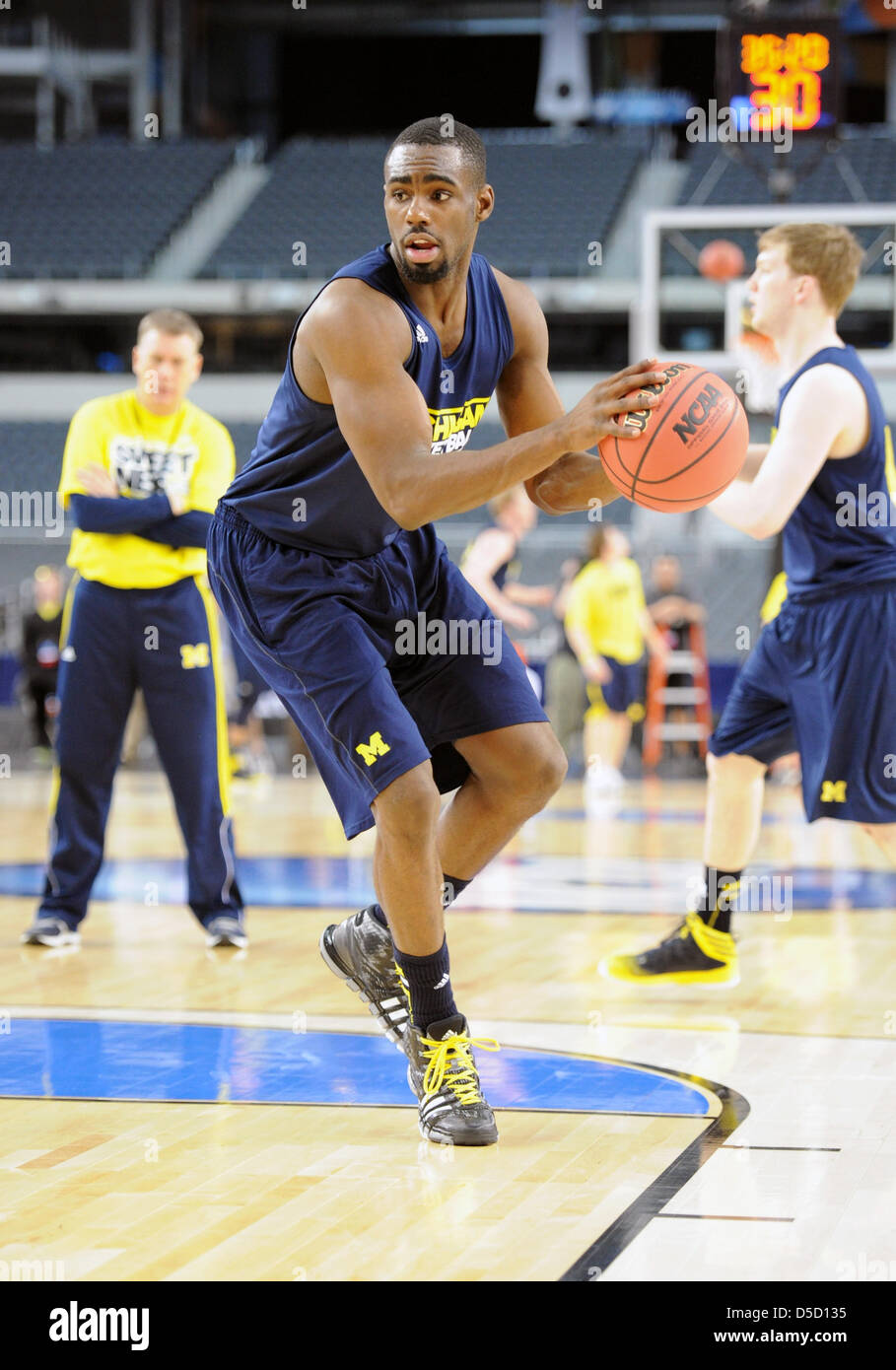 Tim hardaway jr media day hi-res stock photography and images - Alamy
