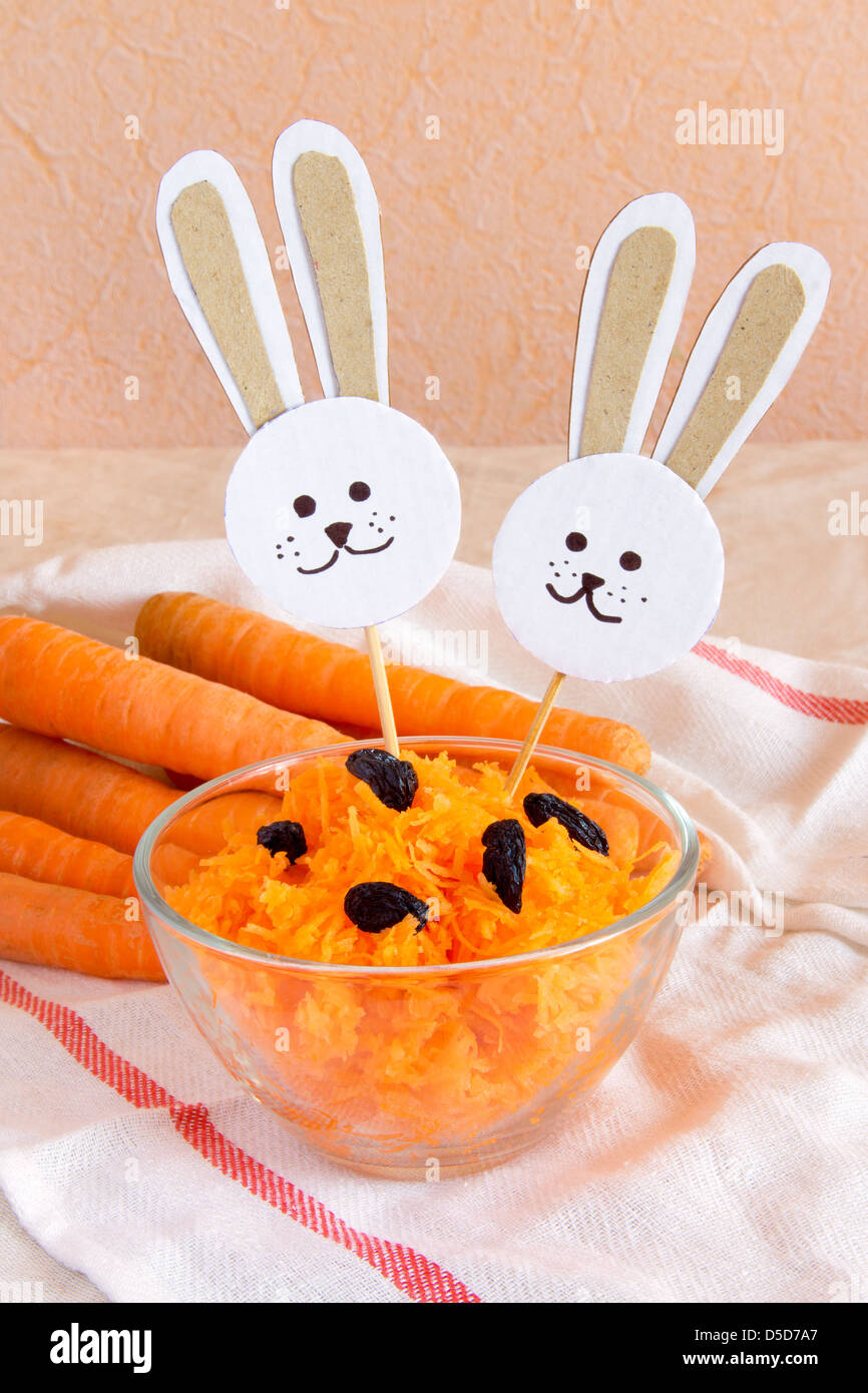 Rabbit recipe salad hi-res stock photography and images - Alamy