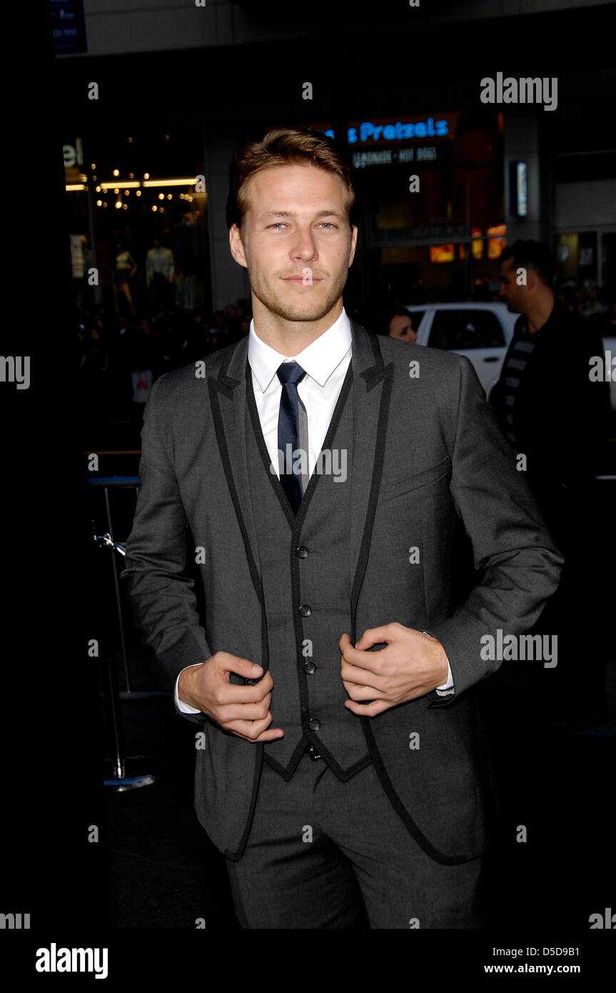 Los Angeles, California, USA. 28th March 2013. Luke Bracey at arrivals ...