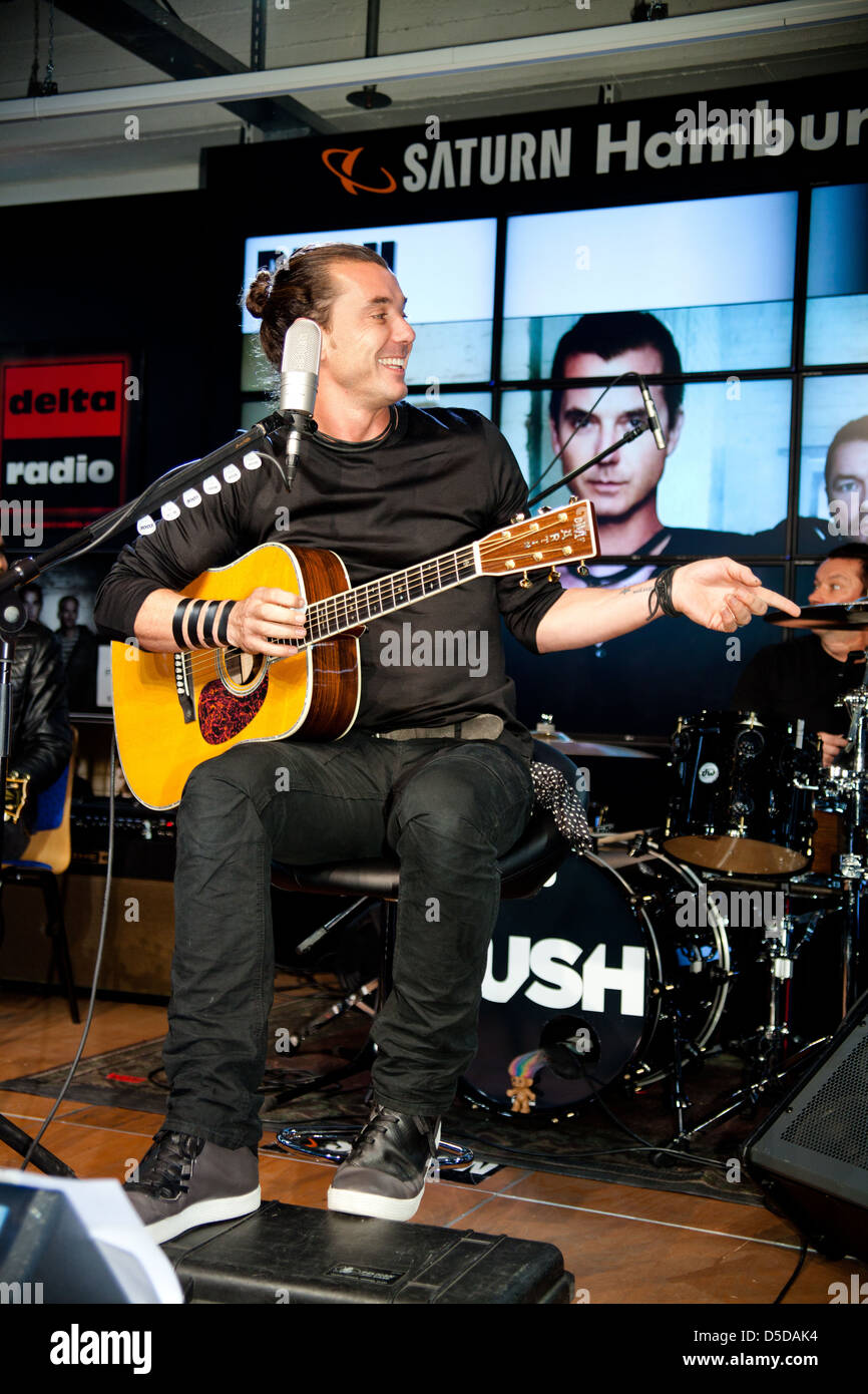 Gavin rossdale bush band hi-res stock photography and images - Alamy