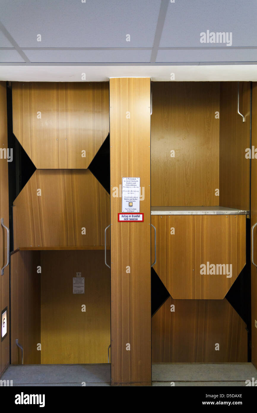 Paternoster lift hi-res stock photography and images - Alamy