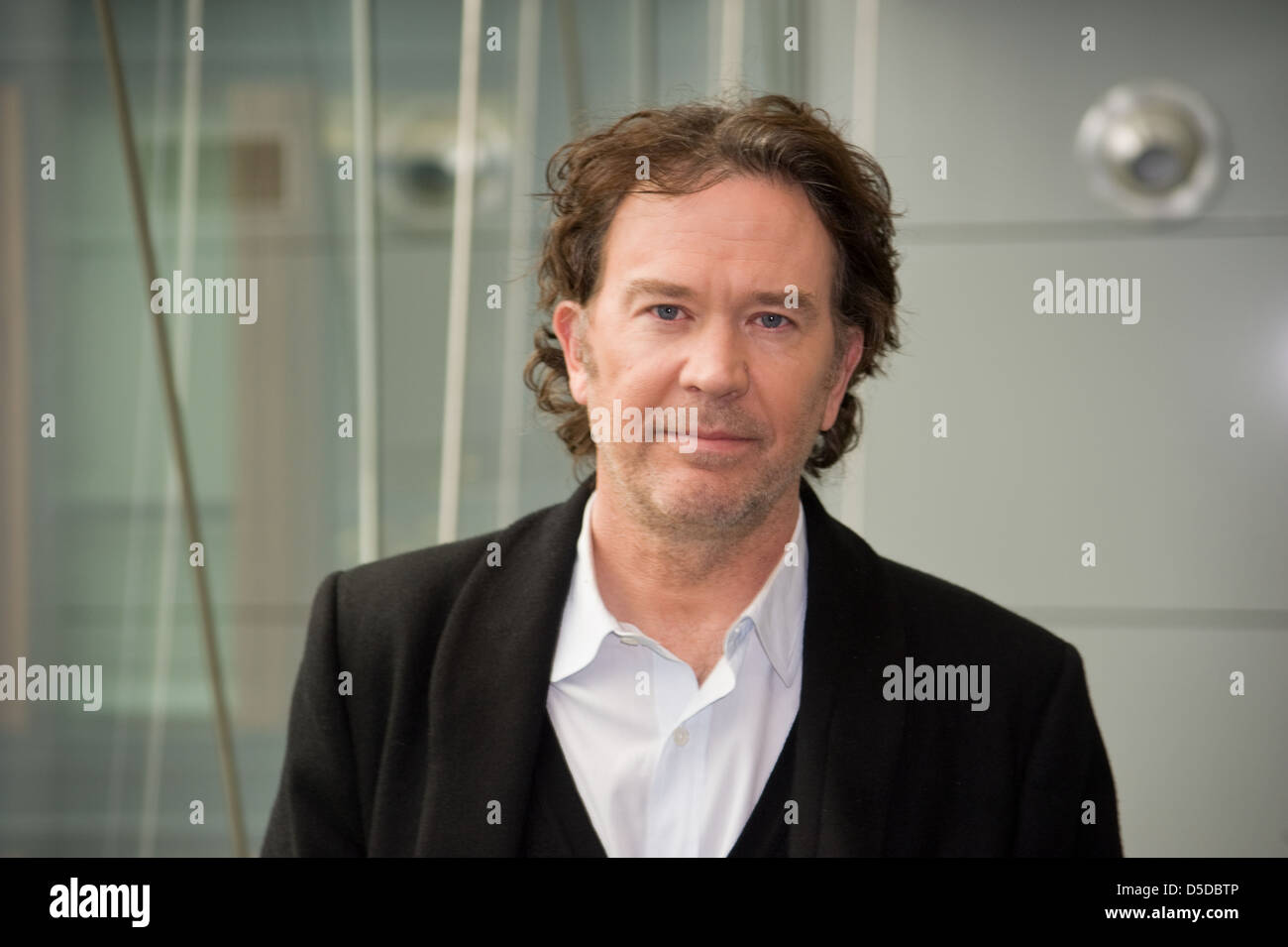 Timothy Hutton at a photocall for "Leverage" Cologne, Germany - 10.11. ...