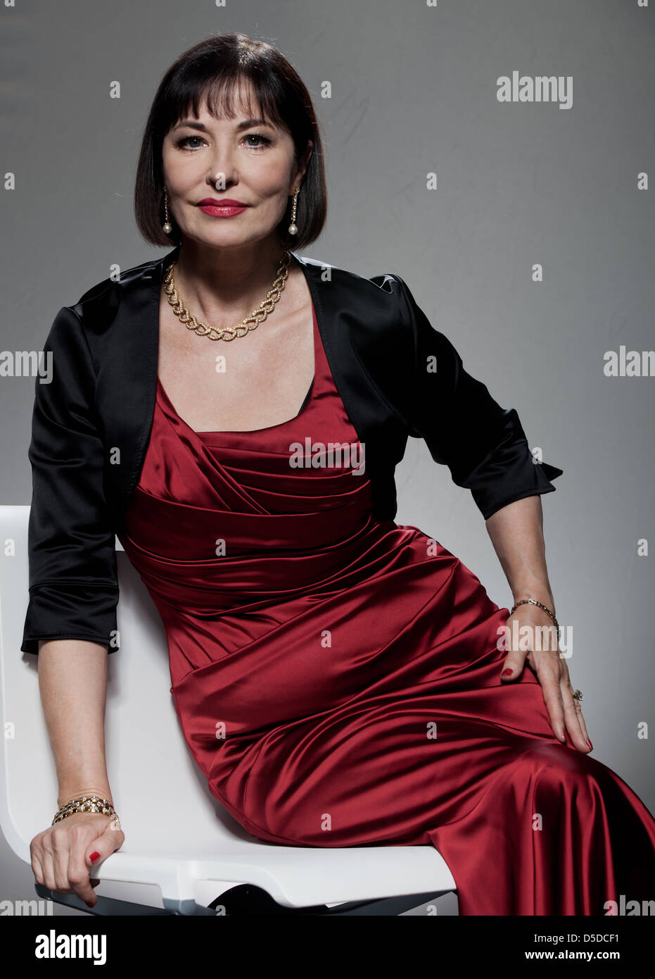 Isa Jank at a portrait session in celebration of the 4000th episode of ...