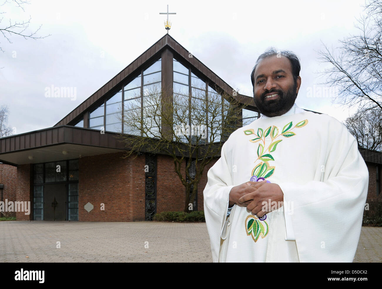 Father lucas hi-res stock photography and images - Alamy