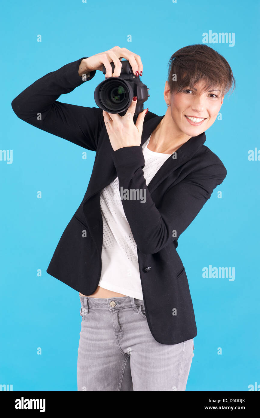 Woman photographer blue hi-res stock photography and images - Alamy