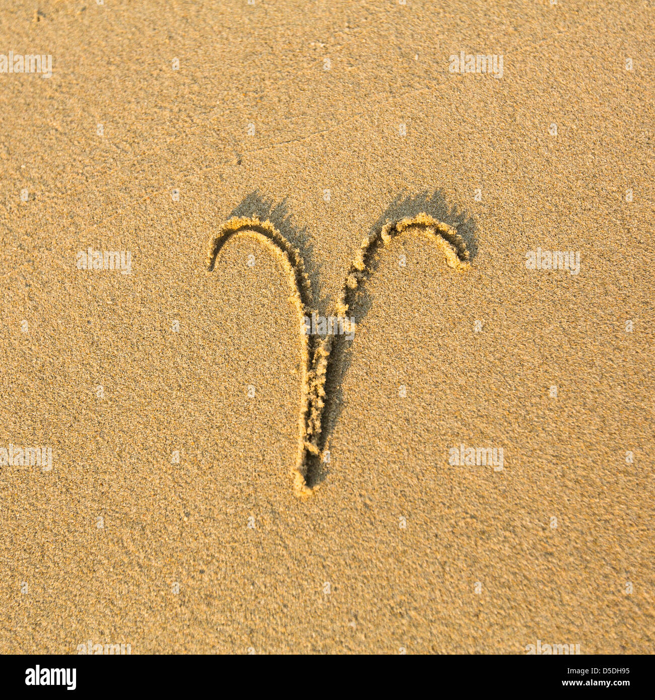 Zodiac signs at the beach 60 photos - Youhoroscope.com