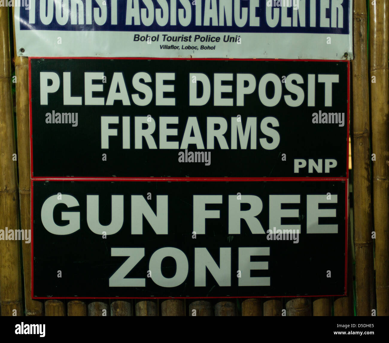 Entrance warning sign signs signage hi-res stock photography and images ...