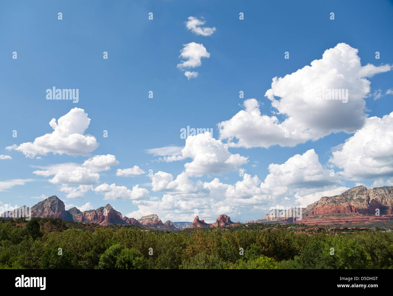 View of The Red Rocks of Sedona Stock Photo - Alamy