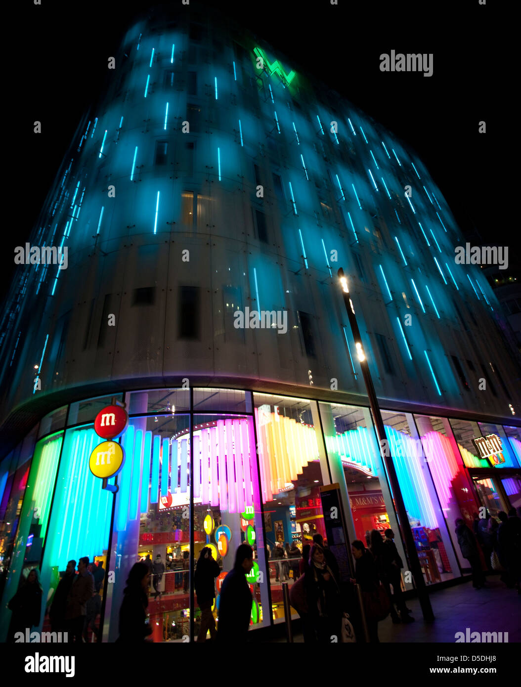 Leicester square w hi-res stock photography and images - Alamy