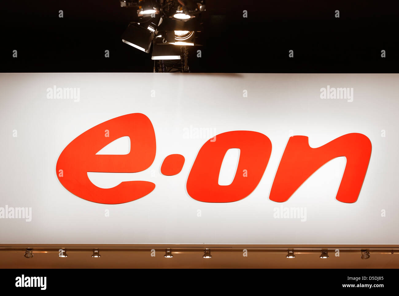 E on se emblem enegieunternehmen hi-res stock photography and images ...