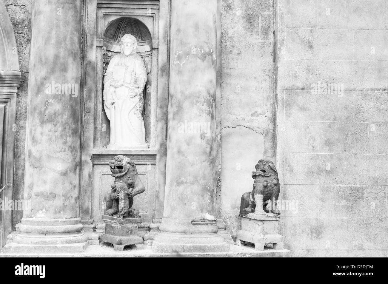 Statue statues philippines manila hi-res stock photography and images ...