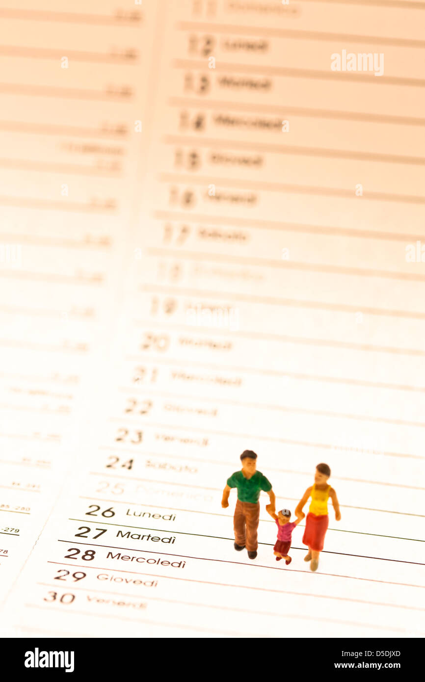 Calendar family hi-res stock photography and images - Alamy