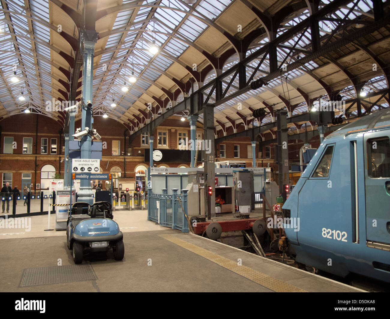 Norwich Railway Station Stock Photo - Alamy