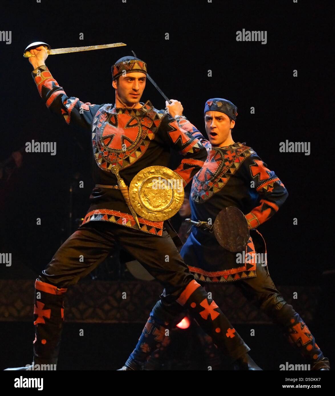 Georgian folk dance hi-res stock photography and images - Alamy