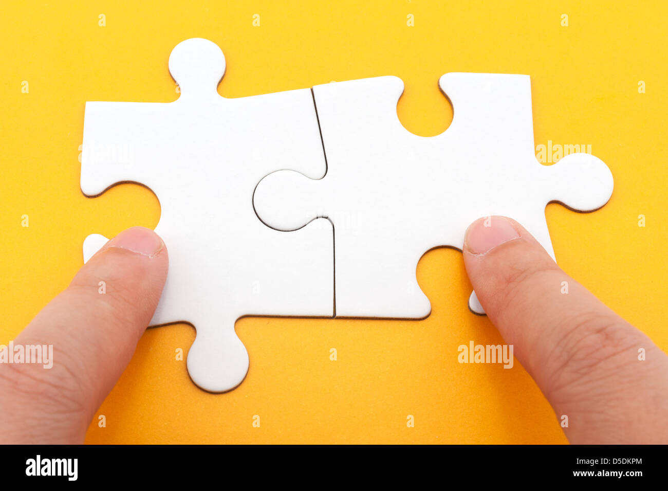 Complete jigsaw puzzles hi-res stock photography and images - Alamy