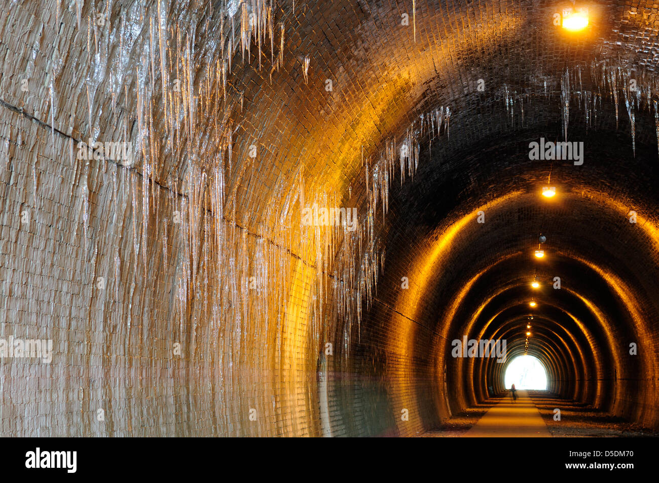 Ashbourne, Derbyshire,UK. 29th March 2013. Freezing weather continues ...