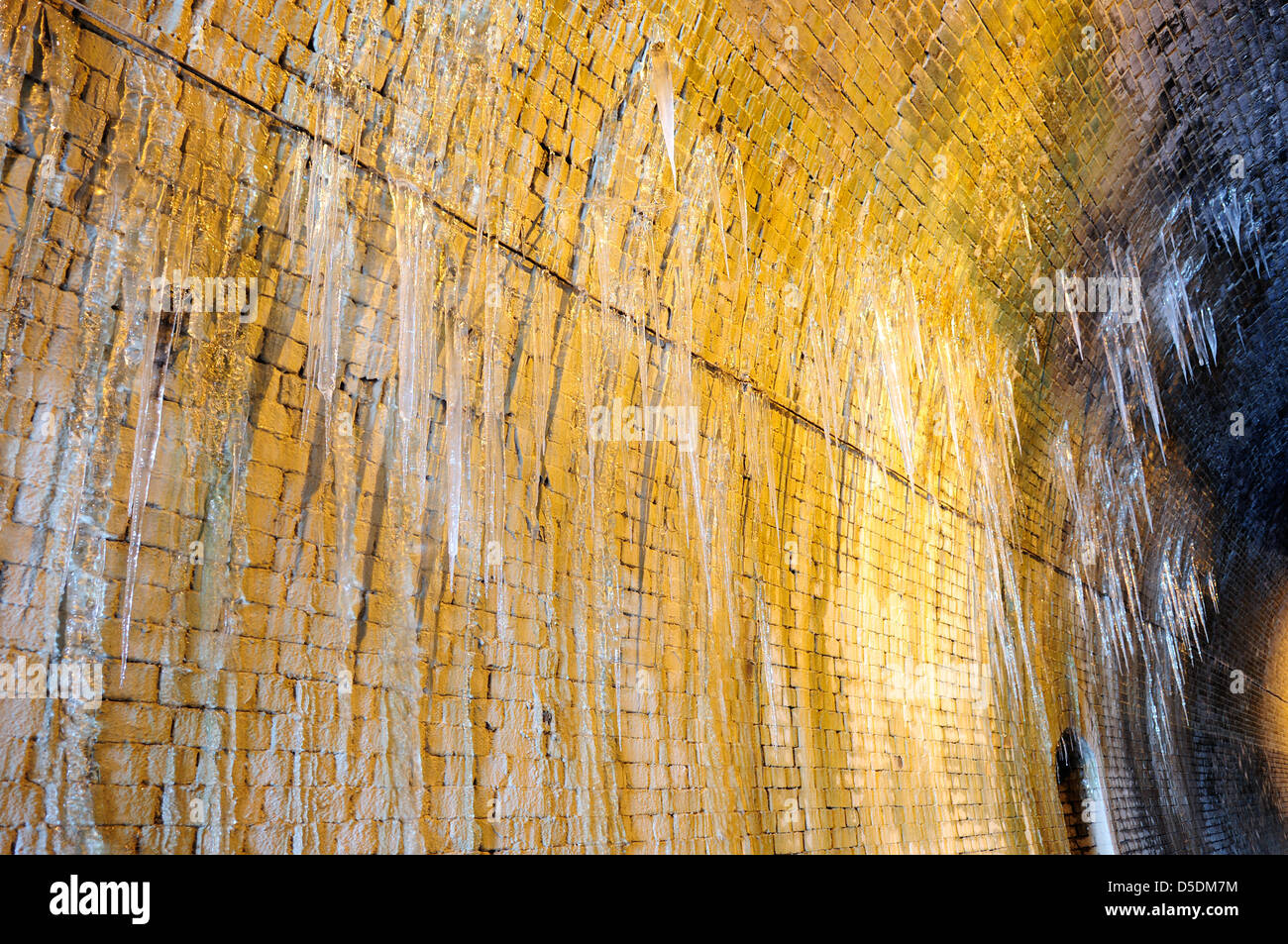 Ashbourne, Derbyshire,UK. 29th March 2013. Freezing weather continues ...