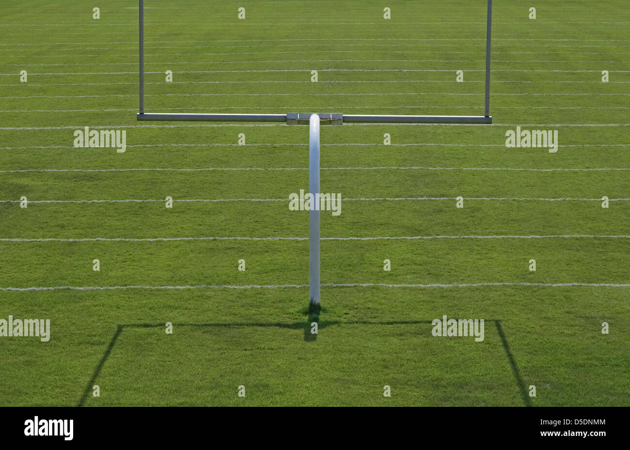 American football goal posts hi-res stock photography and images - Alamy