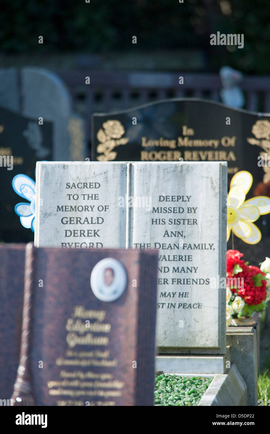 Alperton cemetery London Stock Photo - Alamy
